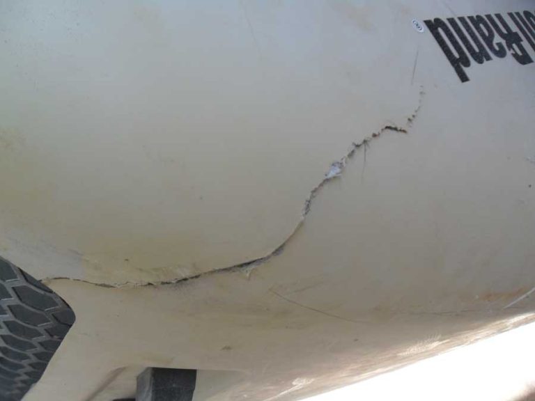 fibreglass_repair_03 | Custom Fibreglassing